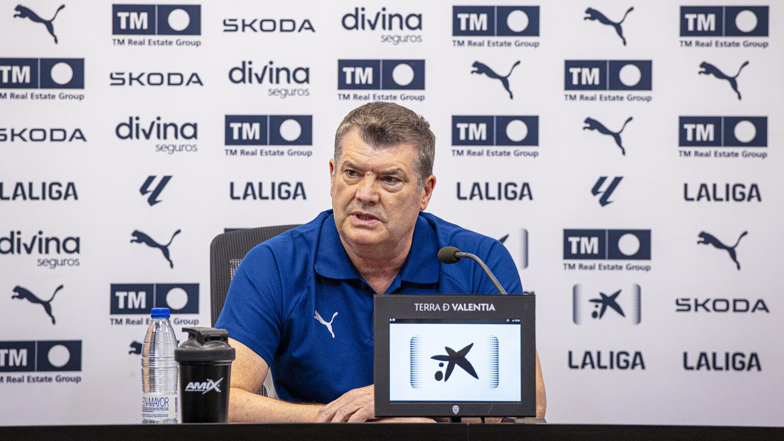 Ron Gourlay regresa de Singapur con luz verde para incorporar un ...